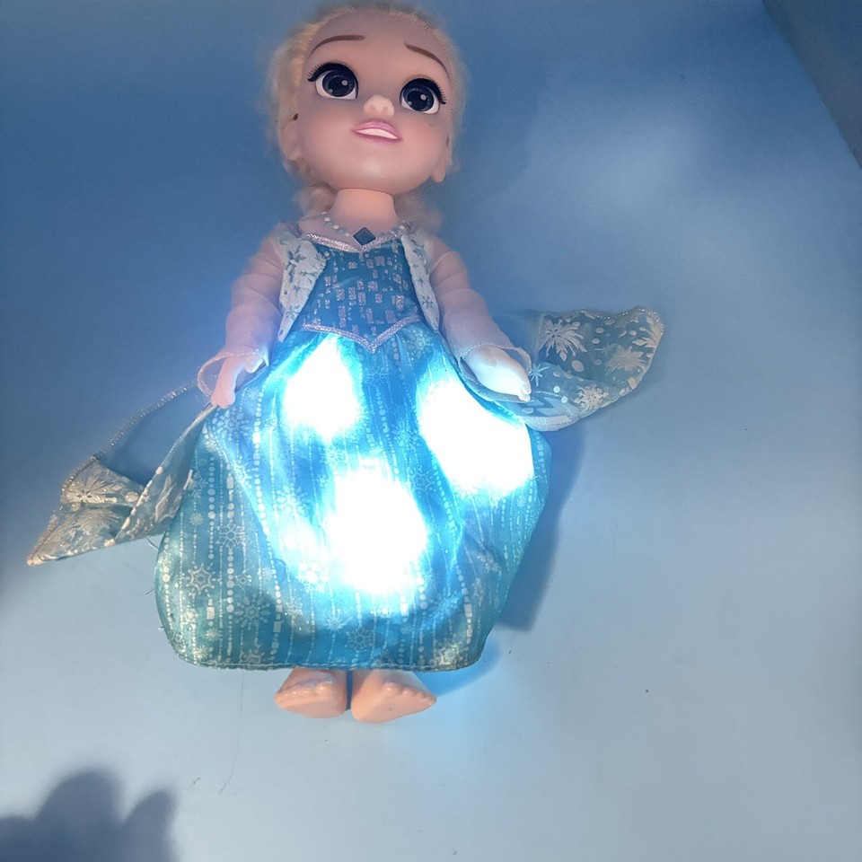 Lot of 2 Disney Frozen Elsa & Anna 14” Doll Jakks Pacific Elsa Lights ...