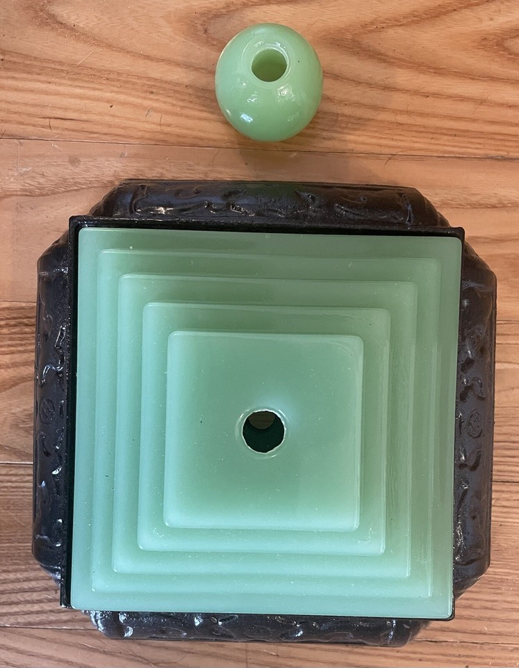Vintage Deco Lamp STEPPED JADEITE GLASS BASE PLATE on CAST METAL BASE ...