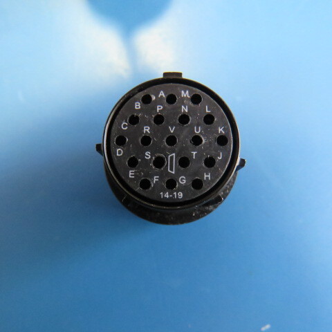 AMPHENOL PT06E-14-19S(476) Qty of 1 per Lot Circular MIL Spec Connector ...