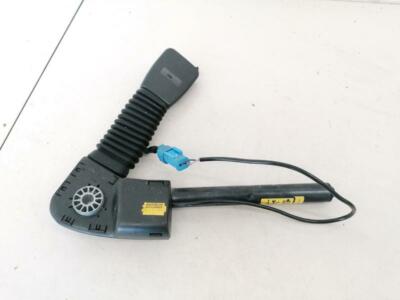 UN0323 20T2N Seat belt holder (Seat belt Buckle) front right for ...