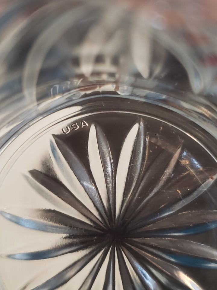 4 Vintage Crystal Glass Mugs Cups Diamond Cut Pattern Starburst Bottom ...