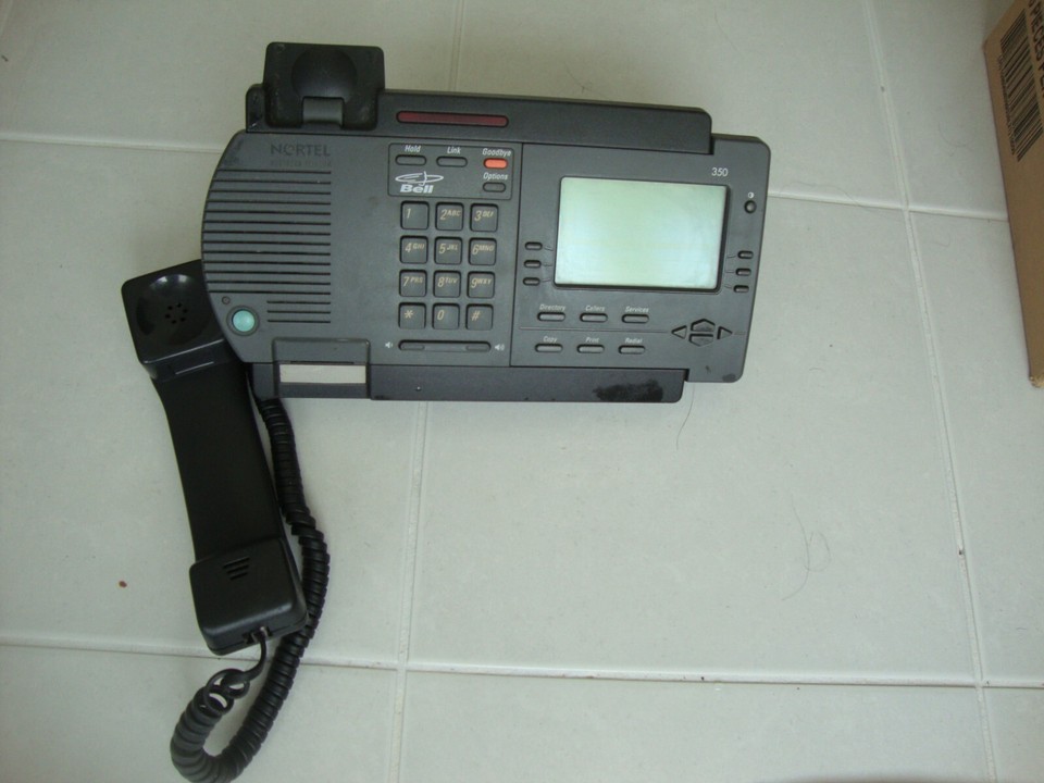 VINTAGE NORTHERN TELECOM VISTA 350 DESK TELEPHONE FOR PARTS OR REPAIR ...