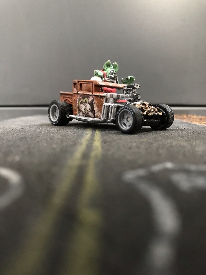 PRE ORDER!!! Hot wheels Boneshaker With Ratfink custom rusted patina ...