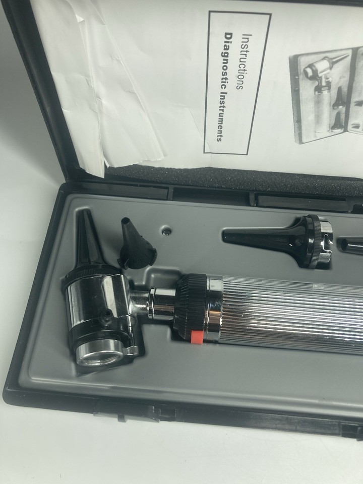 Otoscope Kit In Case With Attachments And Instructions Tested | eBay