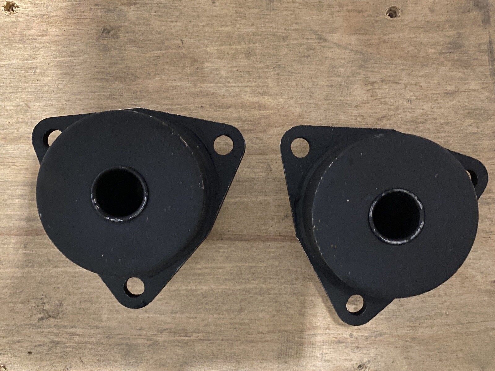 Perentie Defender D1 RRC PAIR of Trailing Arm Bushes STC618 | eBay