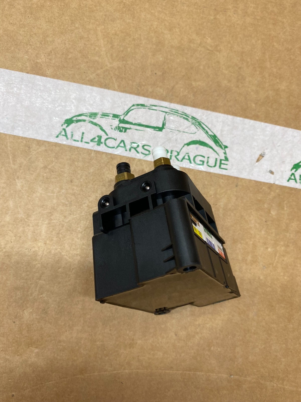 MERCEDES BENZ E-CLASS COUPE C238 VALVE AIR SUSPENSION 0993200200 ...