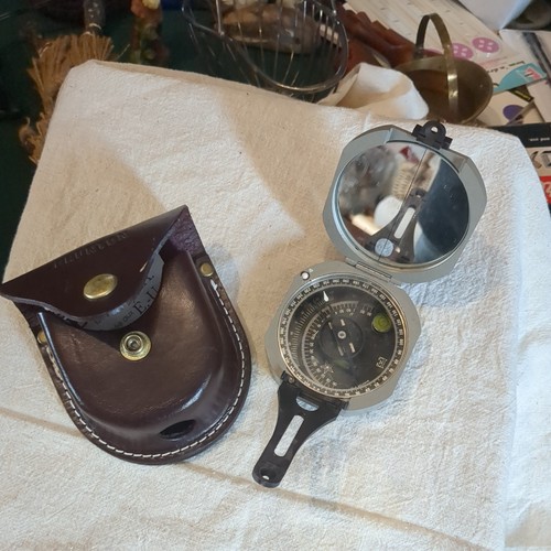 BRUNTON POCKET TRANSIT COMPASS WITH ORIGINAL LEATHER CASE MADE IN USA L ...