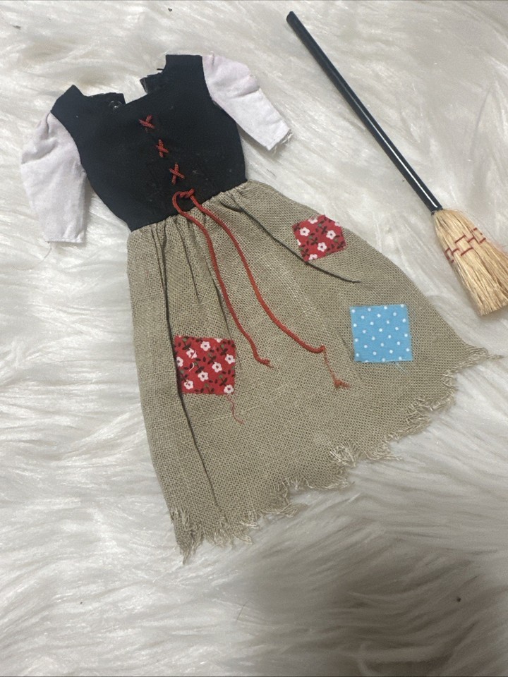 VINTAGE BARBIE CINDERELLA 872 POOR DRESS STRAW BROOM | eBay