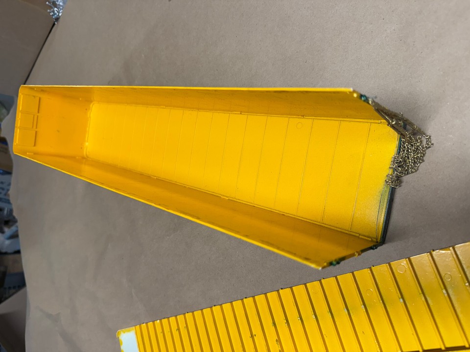 Semi Trailer 1:25 Scale Model Fruehauf Built Chain Door AMT VINTAGE ...