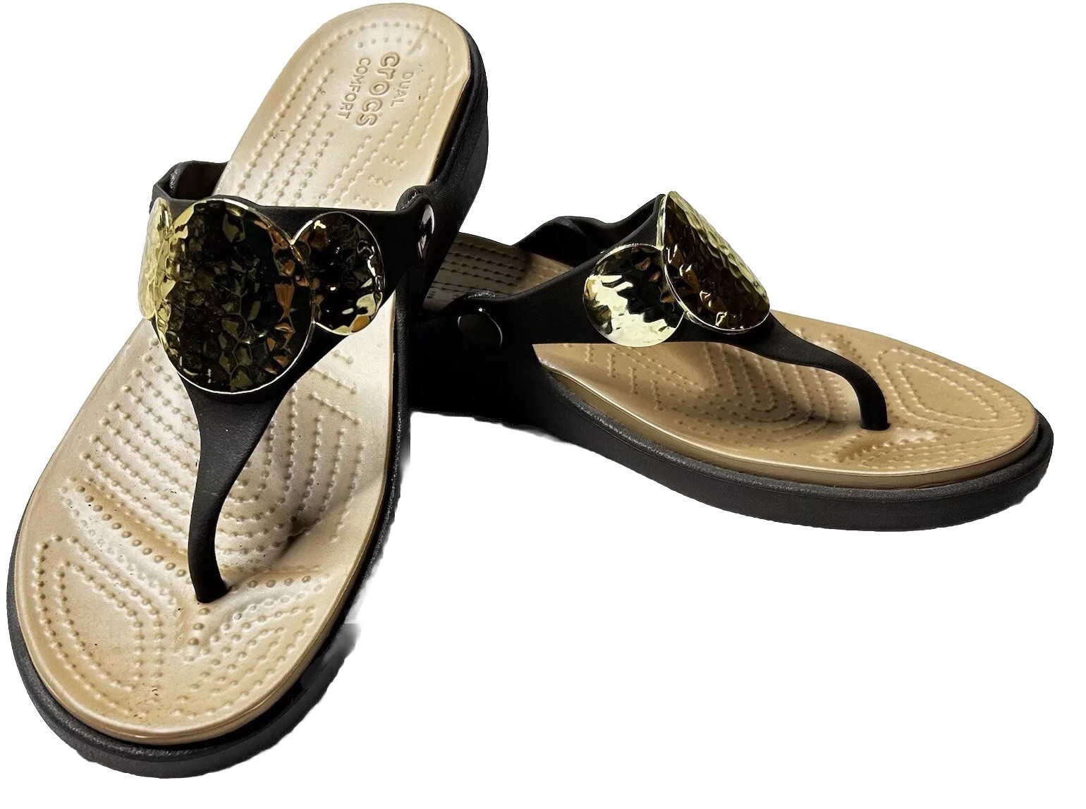 CROCS Sanrah Hammered Circle Wedge Flip Flops Sandals… - Gem