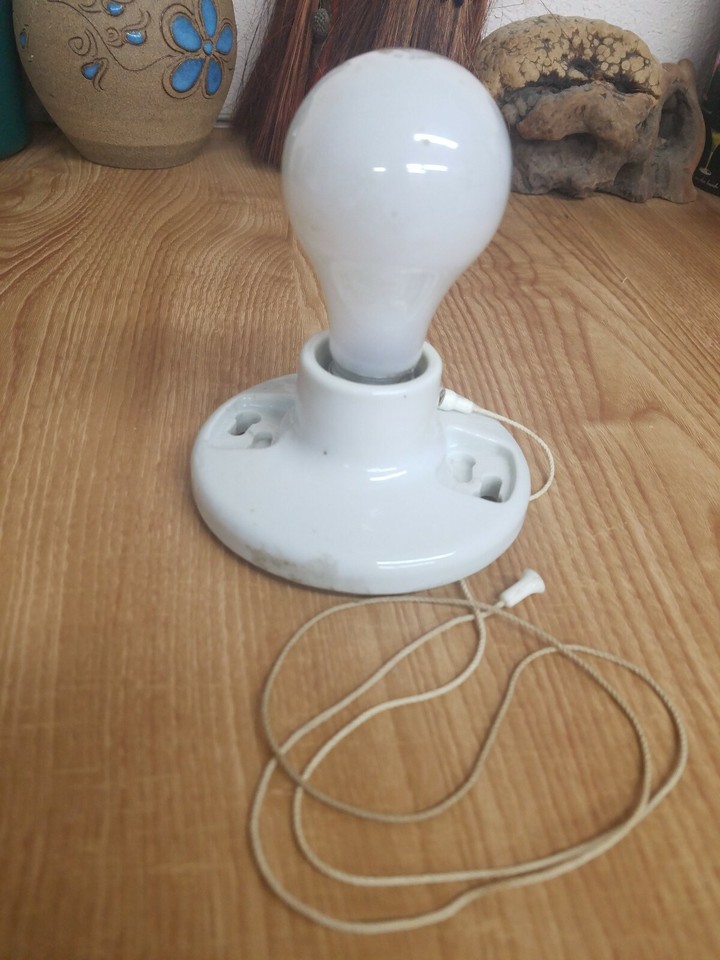 Vintage Pull Cord Porcelain Light Bulb Socket Porcelain Base | eBay