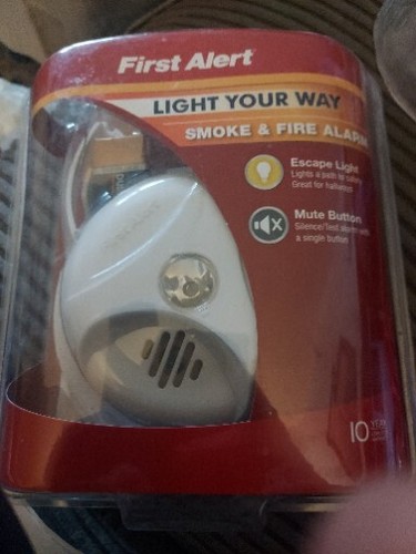 First Alert Light Your Way Smoke & Fire Alarm SA304CN | eBay