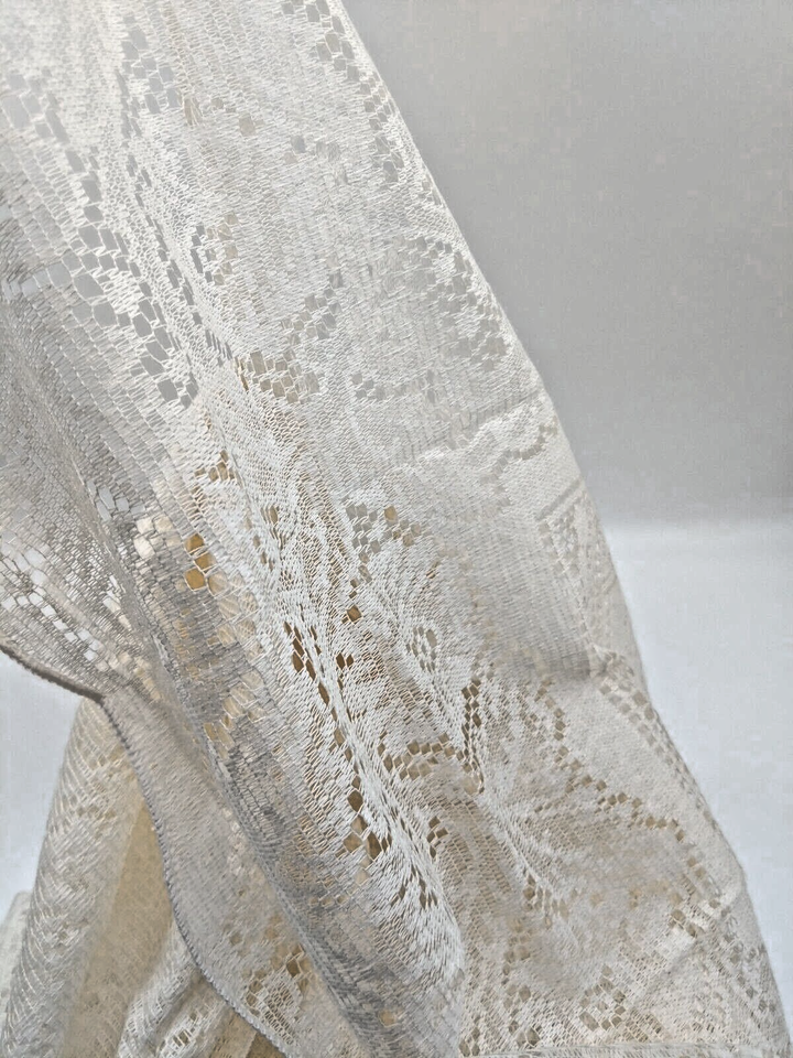 Vtg Scranton Lace Company ‘Hyde Park' Nottingham Lace Tablecloth 60" x ...