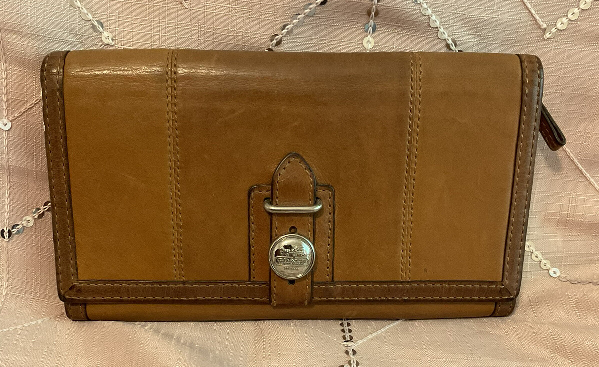 Vintage Classic Tan Leather Coach Wallet - Gem