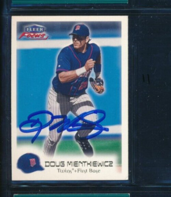2000 Fleer Focus #84 Doug Mientkiewicz Twins Signed Autograph (GP2 ...