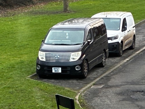 nissan elgrand 2.5 petrol highway star 2007 day van | eBay UK