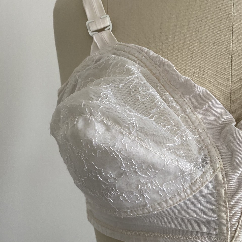 VTG Playtex Living Bra White sz 34B Pointy Cup No Pad or Wire Nylon ...