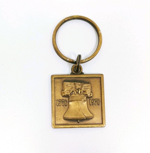 1776 - 1976 AMOCO Bicentennial Liberty Bell KEY chain ring medallion ...