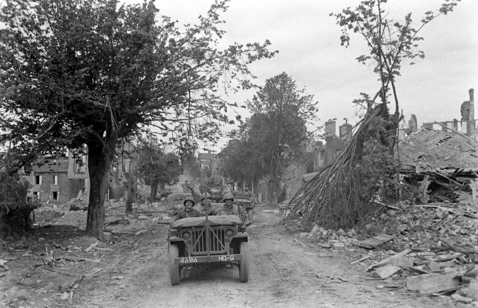 World War Two Photo WWII / Fighting in Normandy France July 1944 D-Day ...