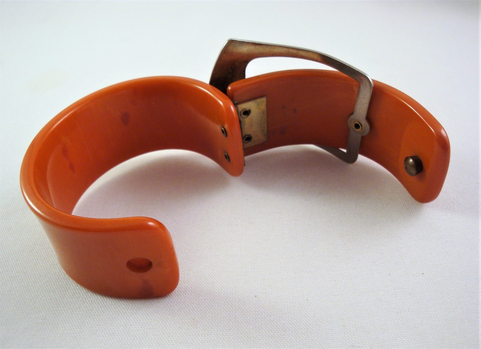 Vintage BAKELITE BUCKLE Wide CUFF Bracelet Carrot Ora… - Gem