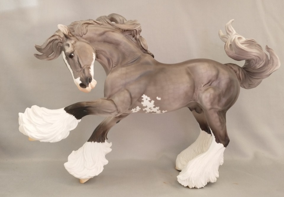 2025 Breyerfest SR Yolo Brishen Gypsy Vanner Dapple Grey Sabino Pinto ...