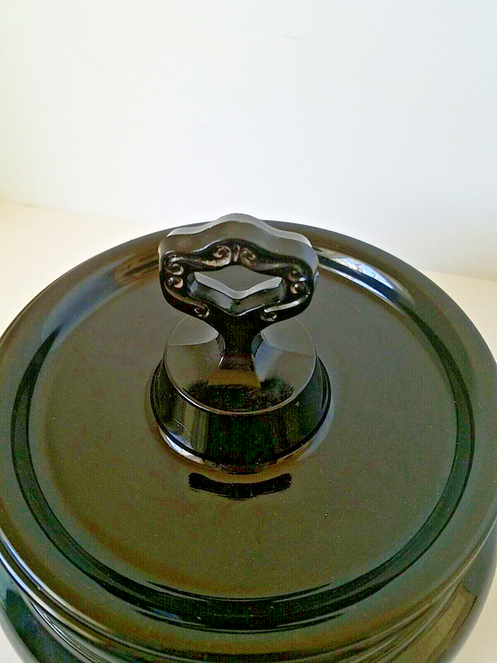 1930s L.E. Smith Mt. Pleasant Black Amethyst Glass Bean Pot and Cover ...