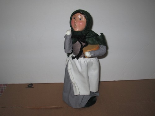 Byers Choice 1997 Pilgrim Girl with Oval Wooden Box New | eBay
