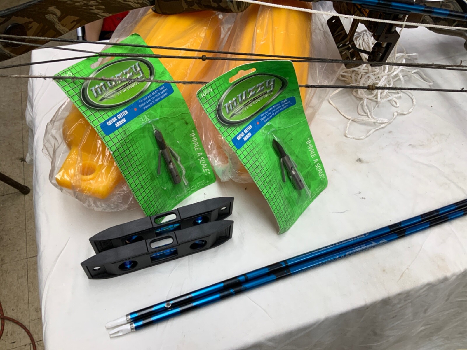 Oregon Bow Company Black Knight VTG w/ Muzzy Gator Getter Kit | eBay