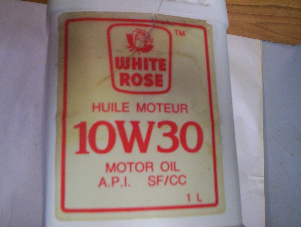 Vintage White Rose 10W30 Motor Oil Bottle Quart Plastic 1 Liter Quart ...