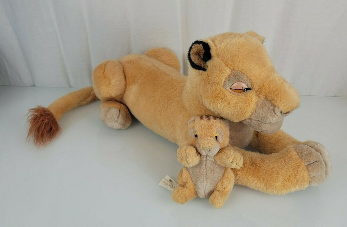 Lion King Sarabi And Baby Simba