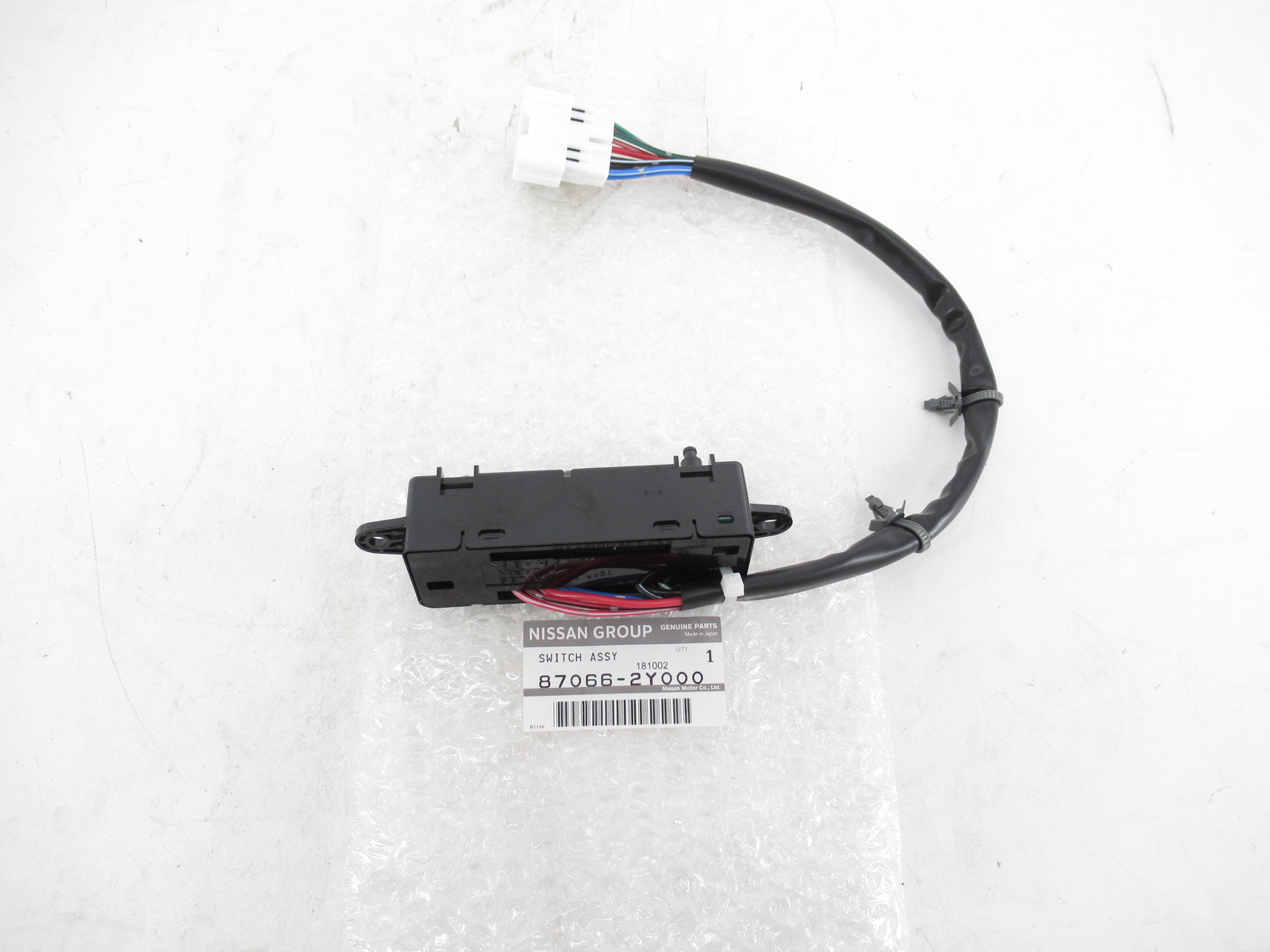 Genuine OEM Nissan 87066-ZQ00A Driver Power Seat Switch Quest Maxima ...