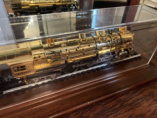 Lionel Gold Plated 700E J1E Hudson Steam Loco & Tender w/ Caboose | eBay