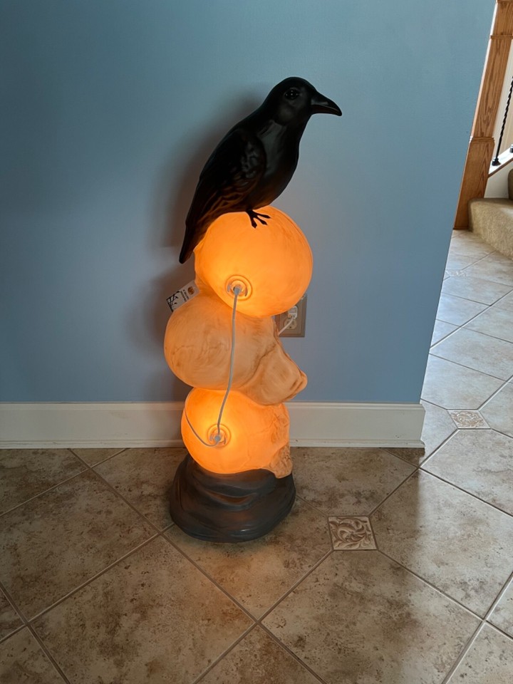 Cracker Barrel Halloween Decoration Skull Stack Raven Blow Mold Light ...