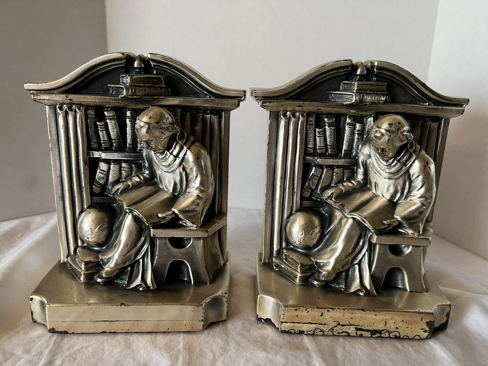 Vintage Pair of Philadelphia Mfg Co. Cast Metal Bookends Monk Scholar ...