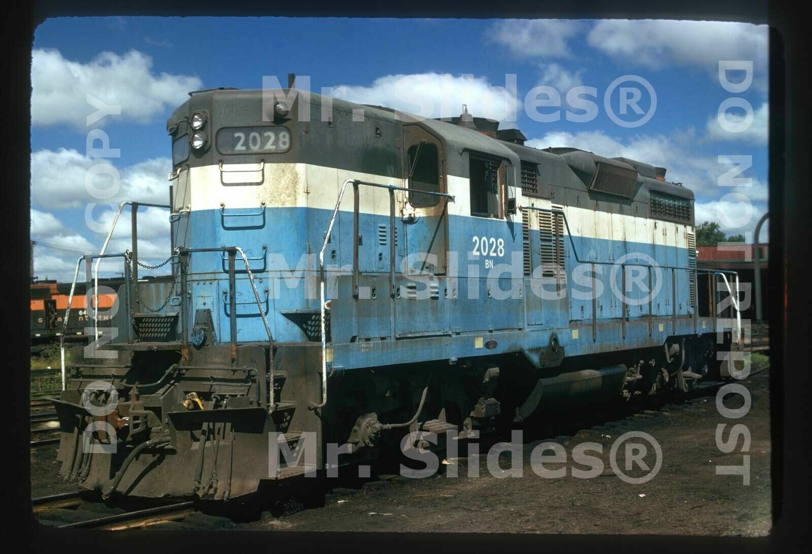 Original Slide BN Burlington Northern /Great Northern Paint GP20 2028 ...