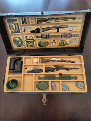 1975 Army Green GI Joe Plastic Footlocker Storage Box w/ Accessories | eBay