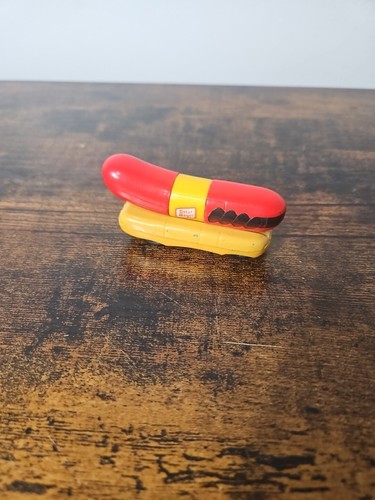 VINTAGE 1993 HOT WHEELS OSCAR MAYER WIENERMOBILE DIECAST 1:64 SCALE CAR ...