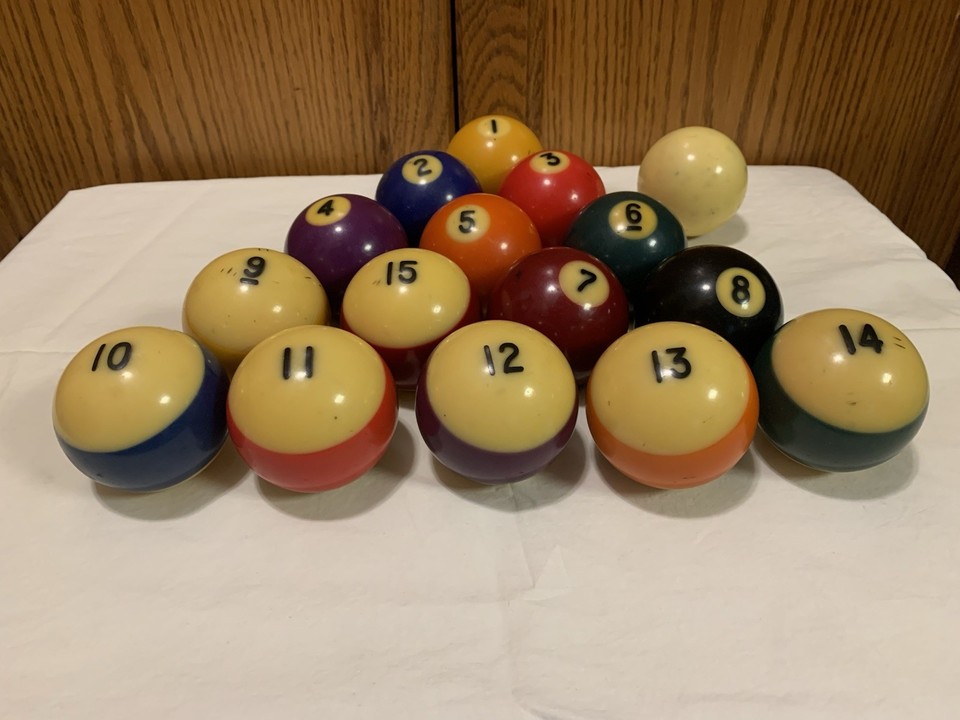 Vintage Billiards Pool Balls- Complete Set Of 16 Balls (With The Cue ...