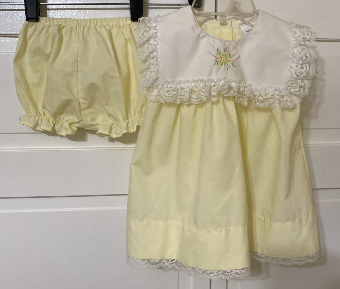 VINTAGE ALEXIS 9M YELLOW W/ WHITE LACE BABY DRESS AND… - Gem