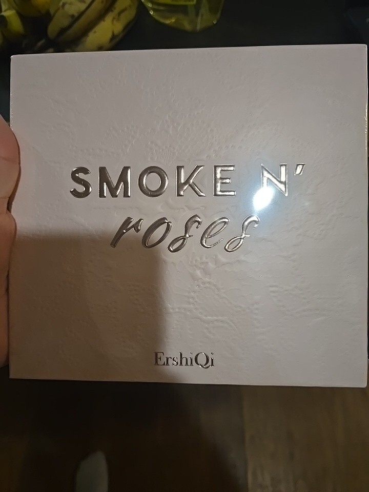 Rosie Jones SMOKE N’ Roses 30 Color Eyeshadow Palette By ErshiQi NIB | eBay