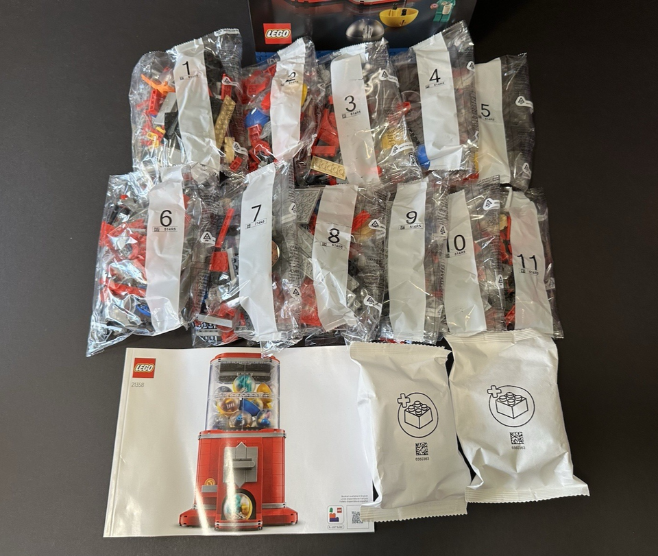 LEGO PRIZE MACHINE **BUILD ONLY + BALLS Included** No Minifigures 21358 ...