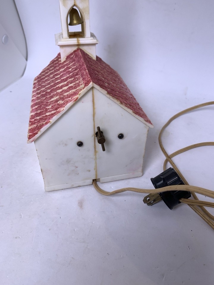 GLOLITE Christmas Church Music Box Lighted Plastic White Roof Noma MCM ...