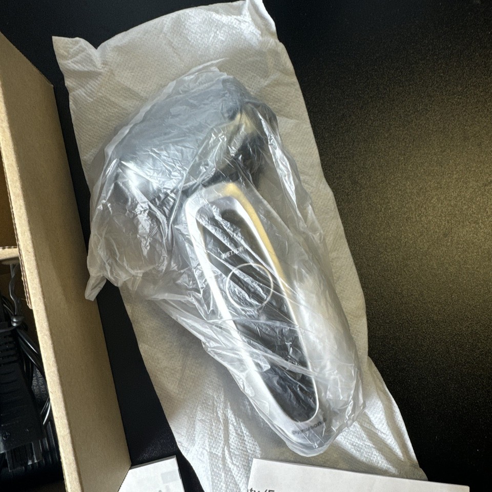 Panasonic ARC 5 Electric Rechargeable Razor 5-Blade Cordless Shaver ES ...