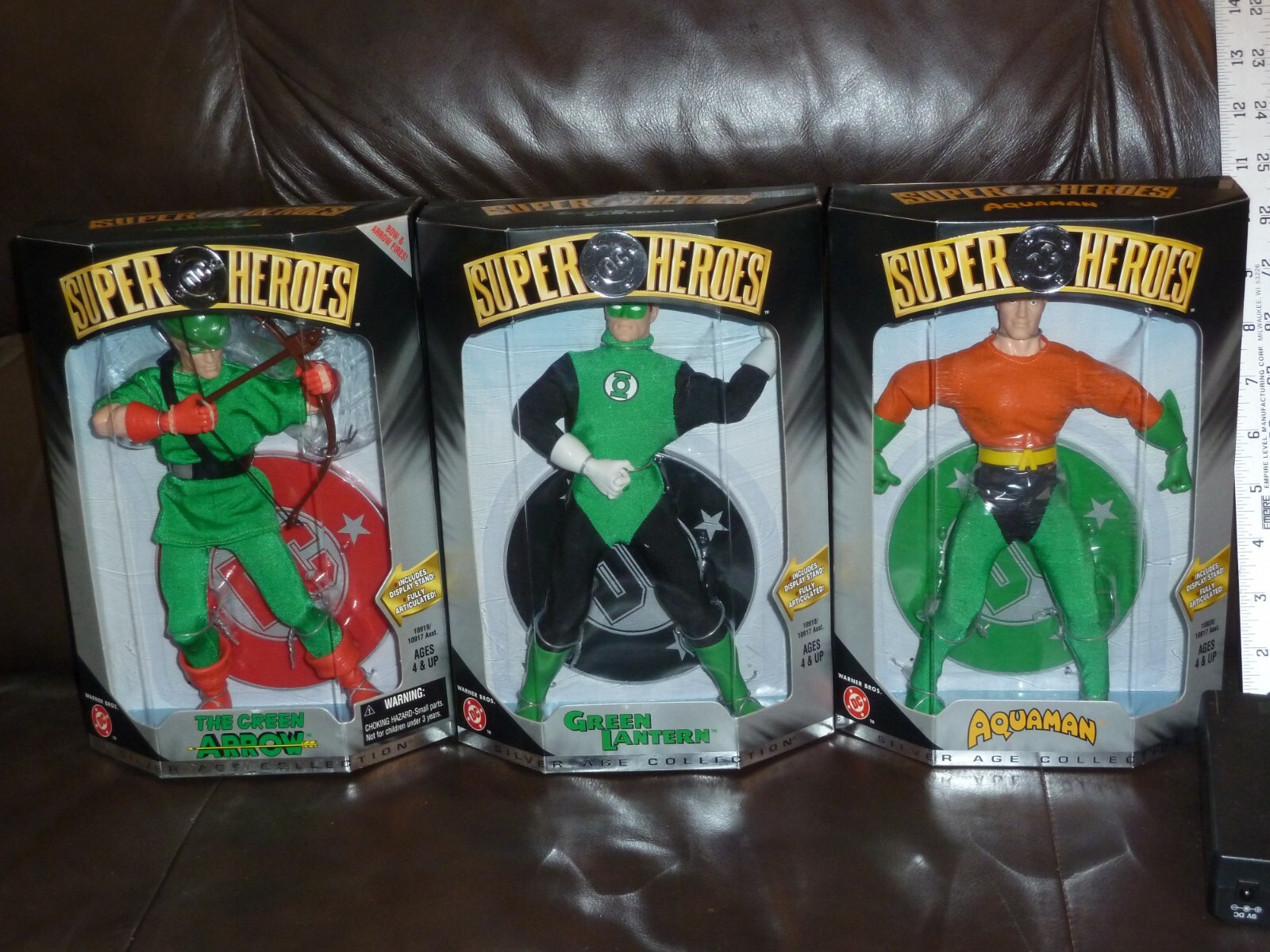 HASBRO DC SUPERHEROES 9 INCH FIGURE BOXED AQUAMAN GREEN ARROW LANTERN 3 ...