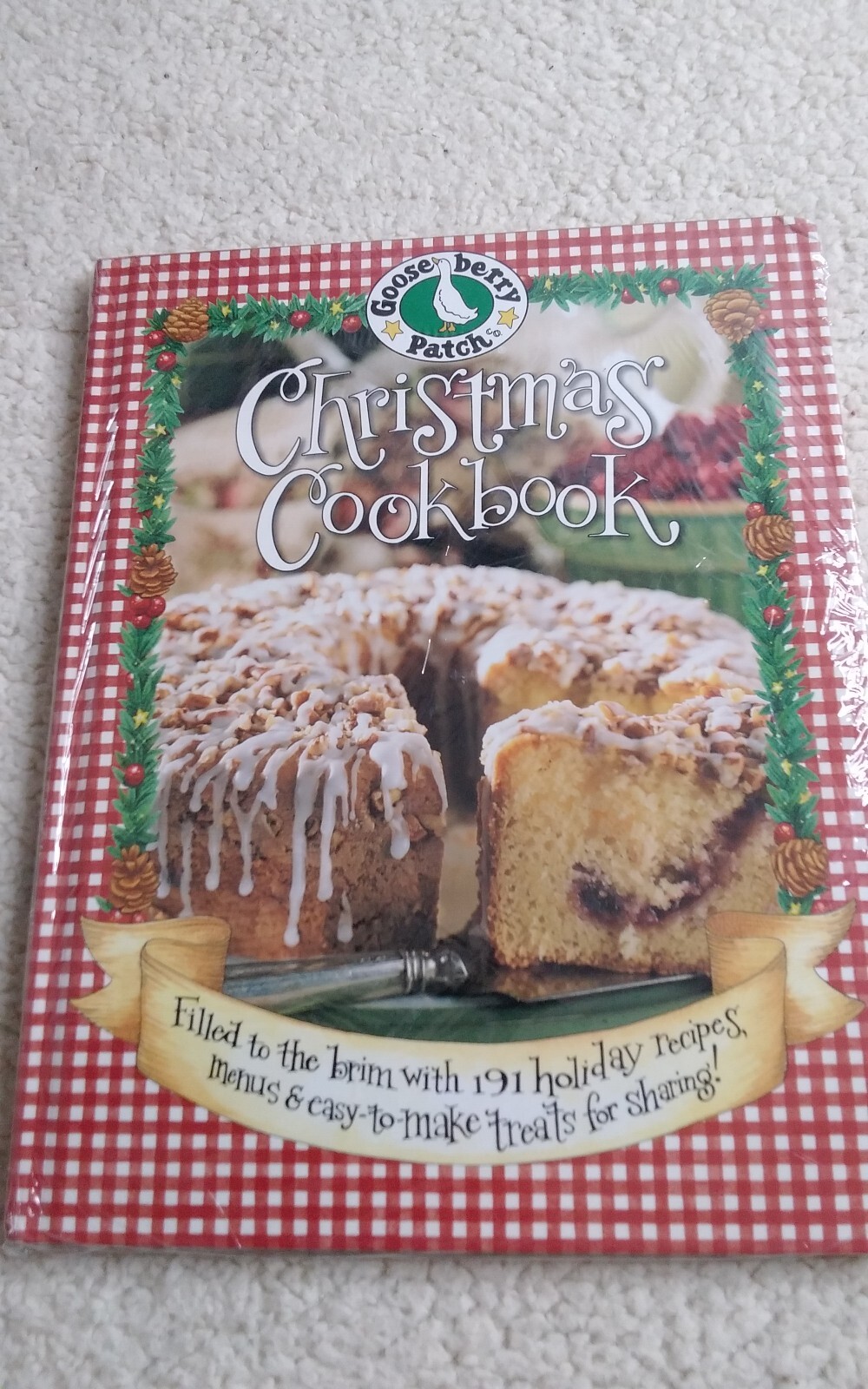 Gooseberry Patch Christmas Cookbook by Gooseberry Patch (2004, Trade ...