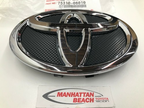 13-15 AVALON 12-14 CAMRY LE&XLE FRONT GRILLE Emblem Chrome OEM NEW ...