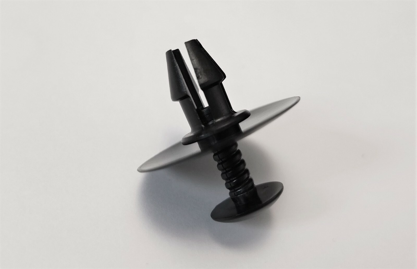 5 pcs Mercedes-Benz Push-on Retainer Clip, A0019900192, 0009900192 | eBay