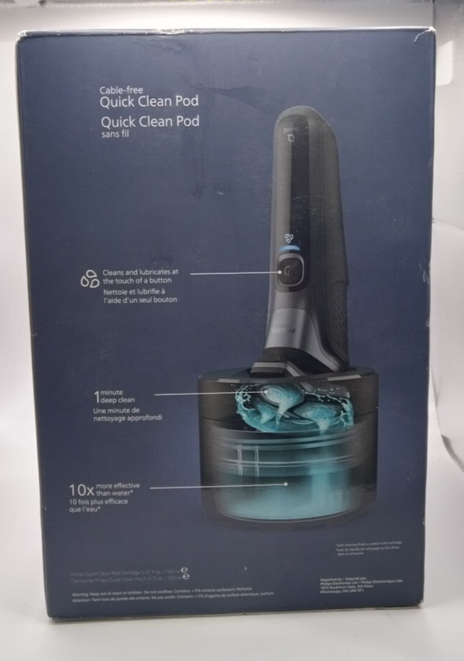 PHILIPS Shaver Series 7000 Wet/Dry Shaver w/Cable-Free Quick Clean Pod ...