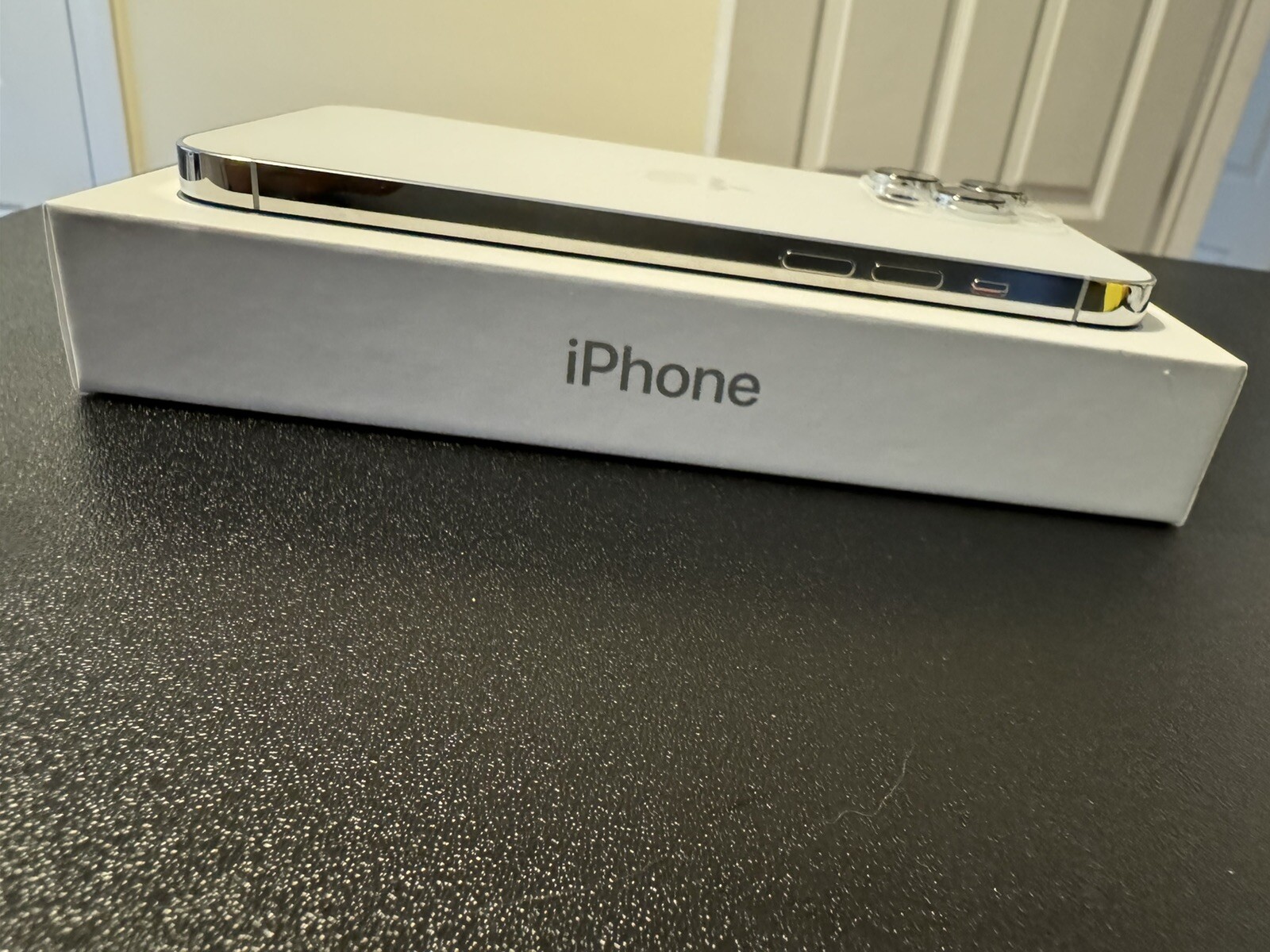 Apple iPhone 14 Pro Max - 128 GB - White/Silver (Verizon) (E SIM) Model ...