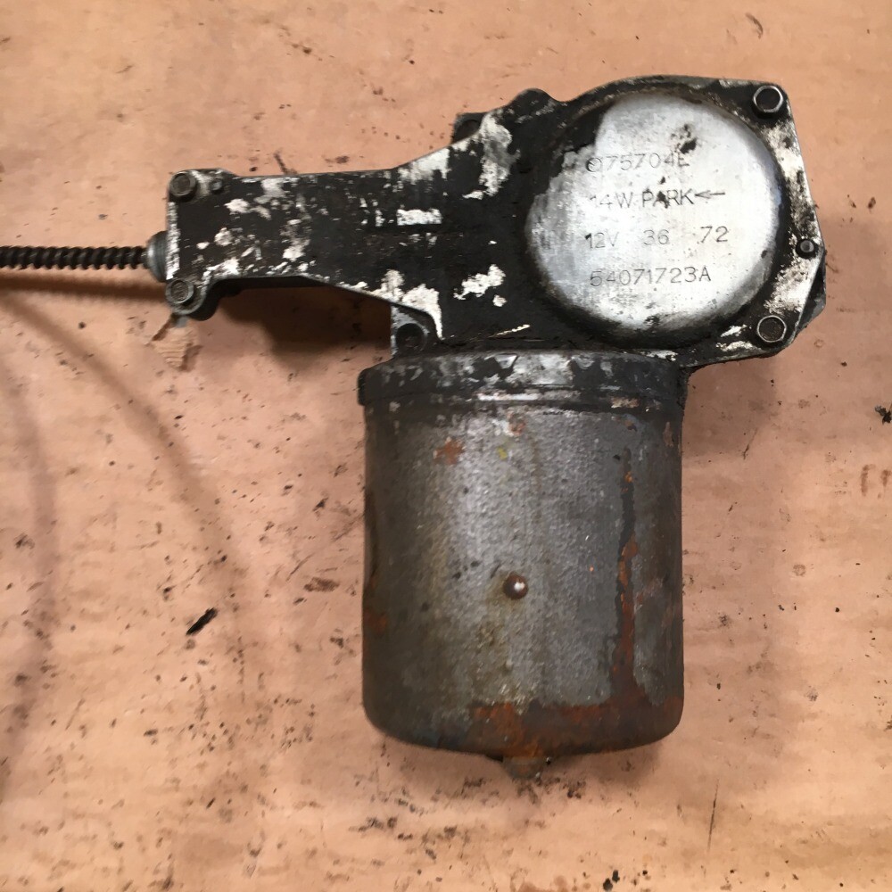 OEM Triumph Spitfire GT6 Windshield Wiper Motor LUCAS 75704E Dated 1972 ...